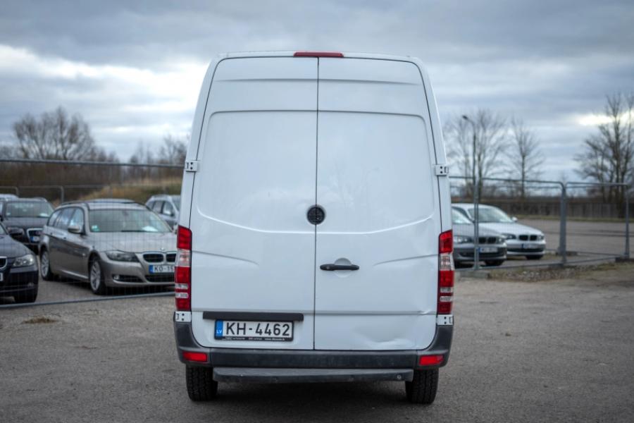 Balts Mercedes-Benz Sprinter 2013 Rīga, ar dzinēja tilpumu 2.20 L un nobraukumu 417 tūkst. km par 4500 €, foto 7 vietnē AUTOMOTO.COM.LV