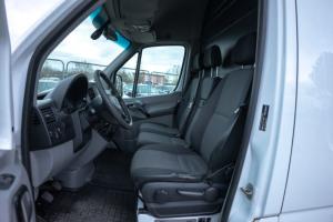 Balts Mercedes-Benz Sprinter 2013 Rīga, ar dzinēja tilpumu 2.20 L un nobraukumu 417 tūkst. km par 4500 €, foto 21 vietnē AUTOMOTO.COM.LV