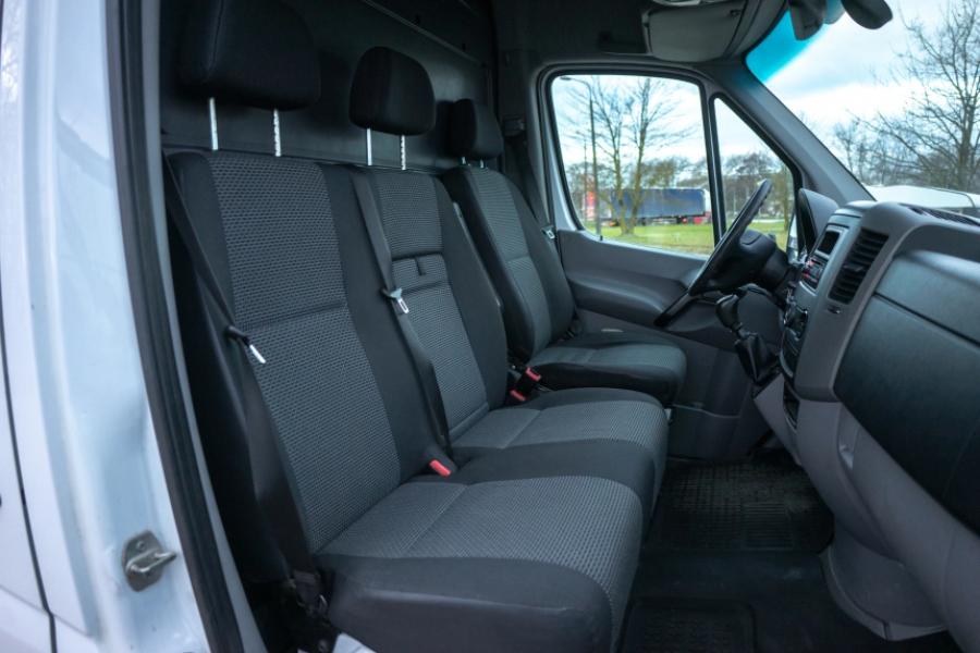 Balts Mercedes-Benz Sprinter 2013 Rīga, ar dzinēja tilpumu 2.20 L un nobraukumu 417 tūkst. km par 4500 €, foto 25 vietnē AUTOMOTO.COM.LV