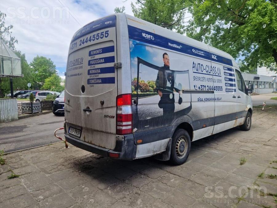 White Mercedes-Benz Sprinter 2013 in Riga, with an engine capacity of 2.20 L and mileage of 589 thousand km for 5300 €, photo 5 on AUTOMOTO.COM.LV