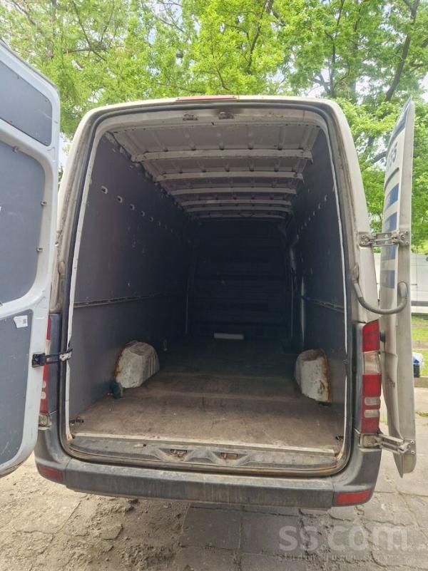 Balts Mercedes-Benz Sprinter 2013 Rīga, ar dzinēja tilpumu 2.20 L un nobraukumu 589 tūkst. km par 5300 €, foto 6 vietnē AUTOMOTO.COM.LV