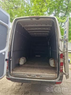 White Mercedes-Benz Sprinter 2013 in Riga, with an engine capacity of 2.20 L and mileage of 589 thousand km for 5300 €, photo 7 on AUTOMOTO.COM.LV