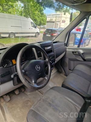 White Mercedes-Benz Sprinter 2013 in Riga, with an engine capacity of 2.20 L and mileage of 589 thousand km for 5300 €, photo 8 on AUTOMOTO.COM.LV