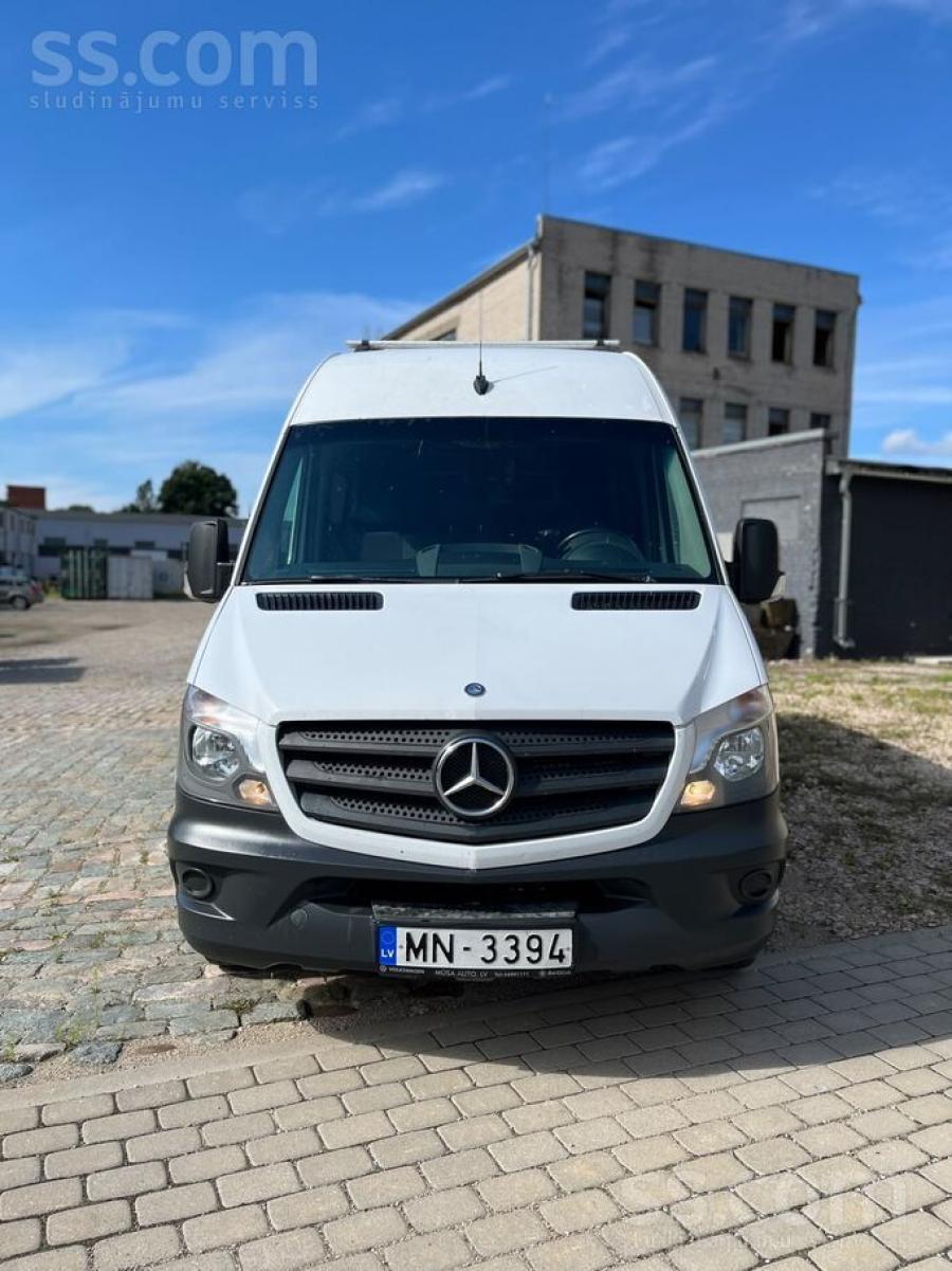 White Mercedes-Benz Sprinter 2013 in Riga, with an engine capacity of 2.20 L and mileage of 337 thousand km for 7500 €, photo 15 on AUTOMOTO.COM.LV