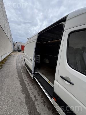 White Mercedes-Benz Sprinter 2013 in Riga, with an engine capacity of 2.20 L and mileage of 210 thousand km for 15500 €, photo 6 on AUTOMOTO.COM.LV