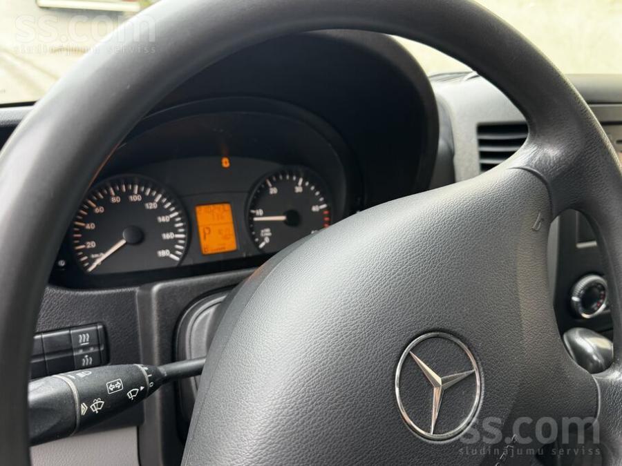 White Mercedes-Benz Sprinter 2013 in Riga, with an engine capacity of 2.20 L and mileage of 210 thousand km for 15500 €, photo 7 on AUTOMOTO.COM.LV