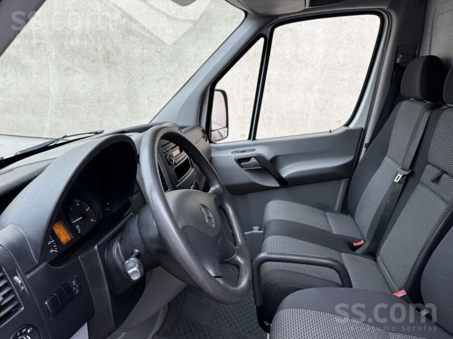 White Mercedes-Benz Sprinter 2013 in Riga, with an engine capacity of 2.20 L and mileage of 210 thousand km for 15500 €, photo 8 on AUTOMOTO.COM.LV