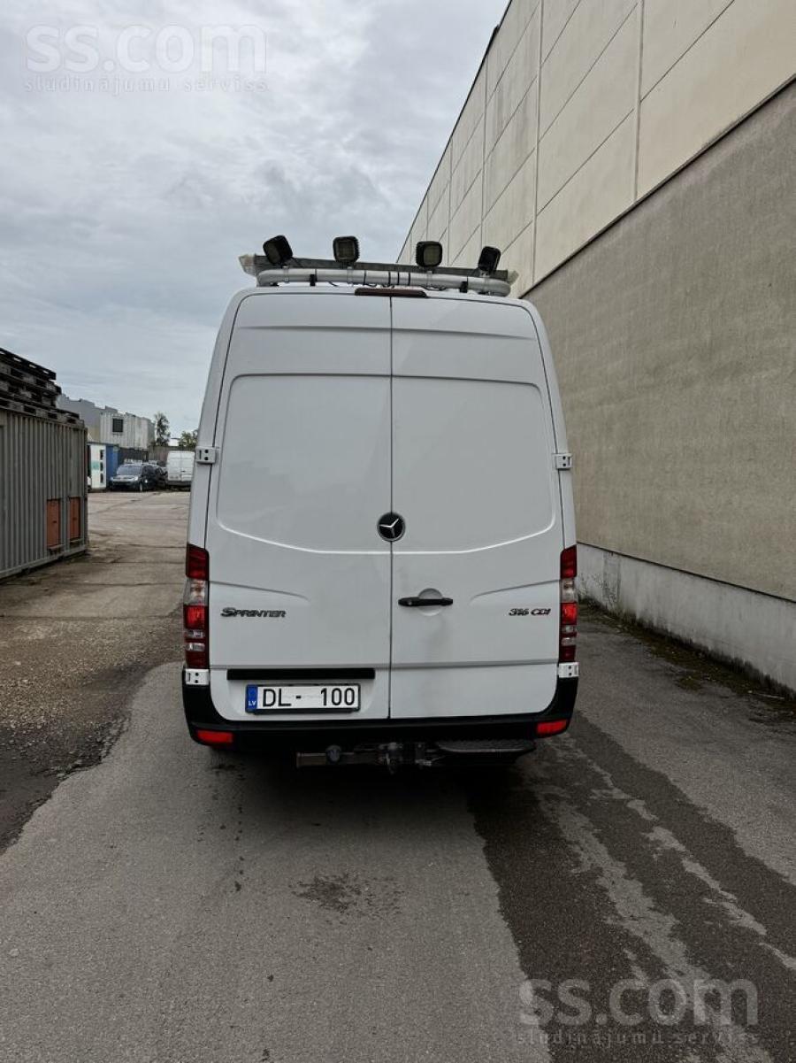 White Mercedes-Benz Sprinter 2013 in Riga, with an engine capacity of 2.20 L and mileage of 210 thousand km for 15500 €, photo 10 on AUTOMOTO.COM.LV