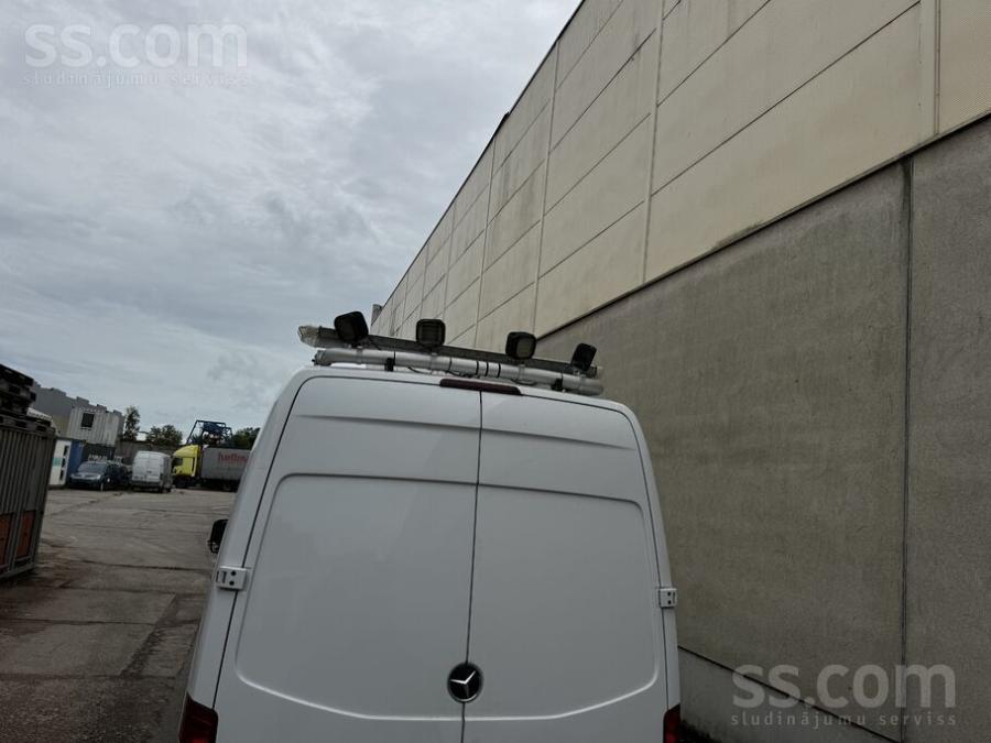White Mercedes-Benz Sprinter 2013 in Riga, with an engine capacity of 2.20 L and mileage of 210 thousand km for 15500 €, photo 11 on AUTOMOTO.COM.LV