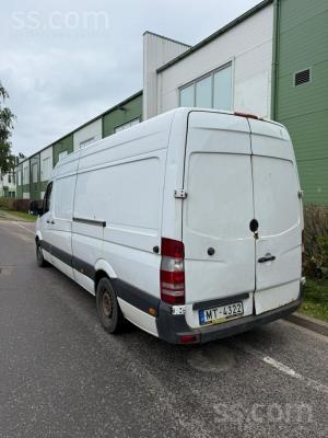 White Mercedes-Benz Sprinter 2013 in Riga, with an engine capacity of 2.10 L and mileage of 0 thousand km for 3900 €, photo 5 on AUTOMOTO.COM.LV