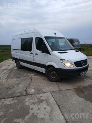 White Mercedes-Benz Sprinter 2013 in Saldus, with an engine capacity of 2.20 L and mileage of 451 thousand km for 5800 €, photo 4 on AUTOMOTO.COM.LV