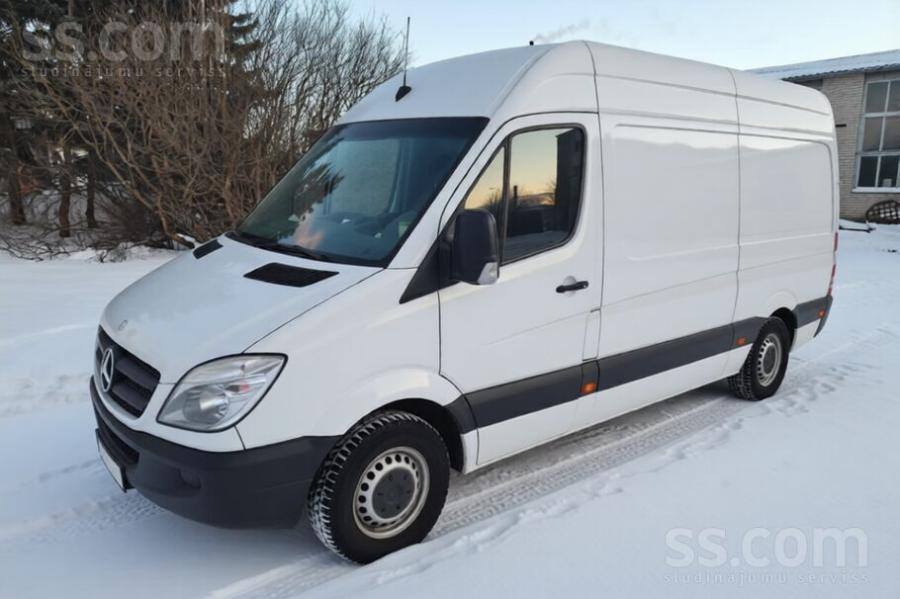 White Mercedes-Benz Sprinter 2014 in Talsi, with an engine capacity of 2.20 L and mileage of 433 thousand km for 8700 €, photo 1 on AUTOMOTO.COM.LV
