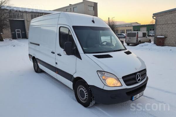 White Mercedes-Benz Sprinter 2014 in Talsi, with an engine capacity of 2.20 L and mileage of 433 thousand km for 8700 €, photo 3 on AUTOMOTO.COM.LV