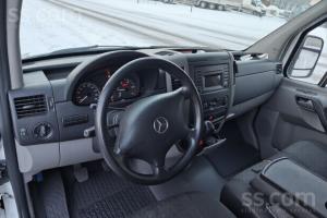 White Mercedes-Benz Sprinter 2014 in Talsi, with an engine capacity of 2.20 L and mileage of 433 thousand km for 8700 €, photo 7 on AUTOMOTO.COM.LV