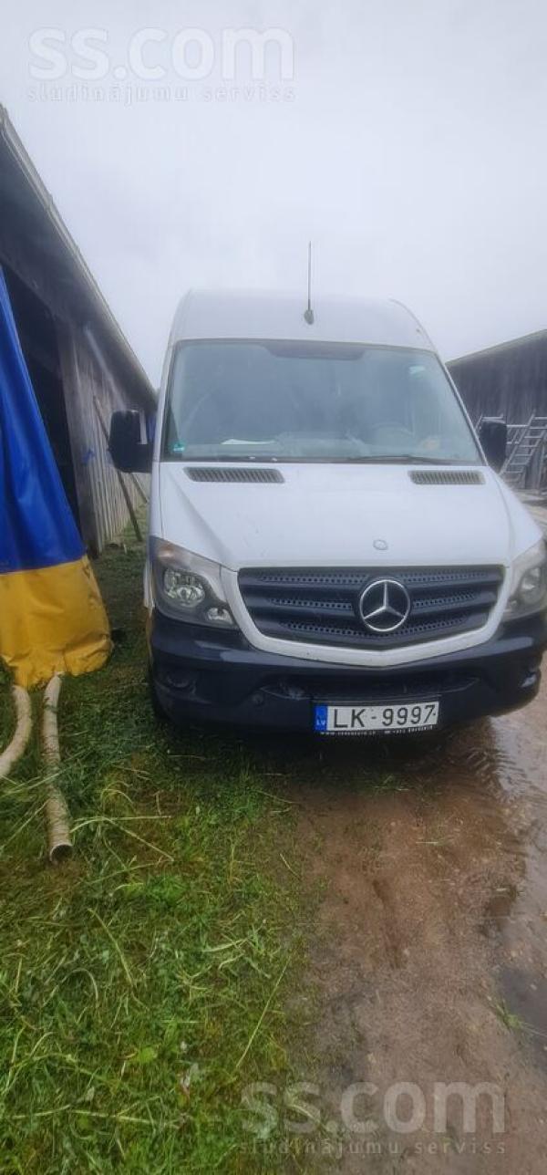 White Mercedes-Benz Sprinter 2014 in Riga, with an engine capacity of 2.20 L and mileage of 470 thousand km for 12800 €, photo 1 on AUTOMOTO.COM.LV