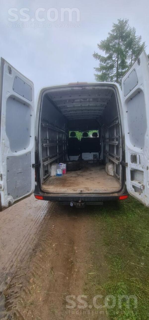 White Mercedes-Benz Sprinter 2014 in Riga, with an engine capacity of 2.20 L and mileage of 470 thousand km for 12800 €, photo 5 on AUTOMOTO.COM.LV