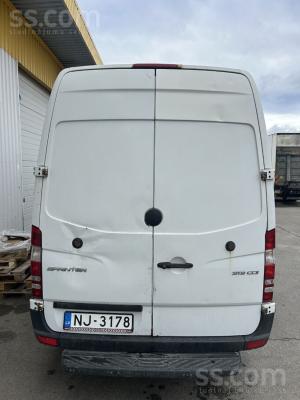 White Mercedes-Benz Sprinter 2014 in Riga, with an engine capacity of 2.20 L and mileage of 470 thousand km for 6900 €, photo 6 on AUTOMOTO.COM.LV