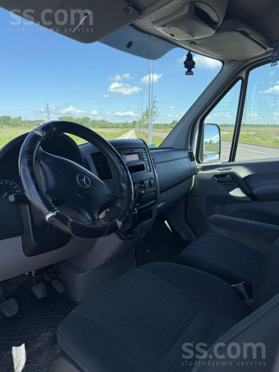 White Mercedes-Benz Sprinter 2014 in Liepaja, with an engine capacity of 2.20 L and mileage of 478 thousand km for 13900 €, photo 10 on AUTOMOTO.COM.LV