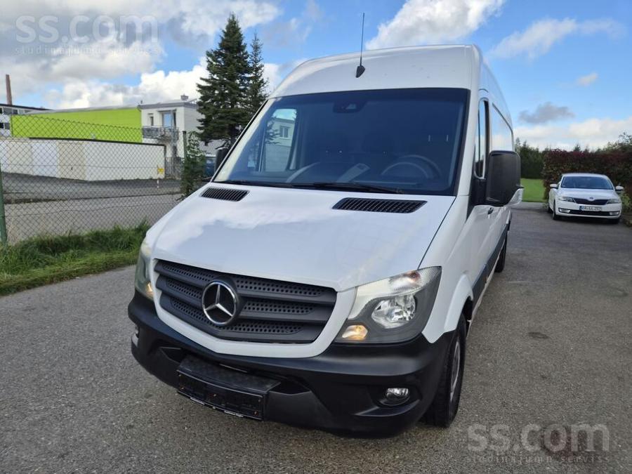 White Mercedes-Benz Sprinter 2015 in Riga, with an engine capacity of 2.20 L and mileage of 240 thousand km for 13950 €, photo 1 on AUTOMOTO.COM.LV