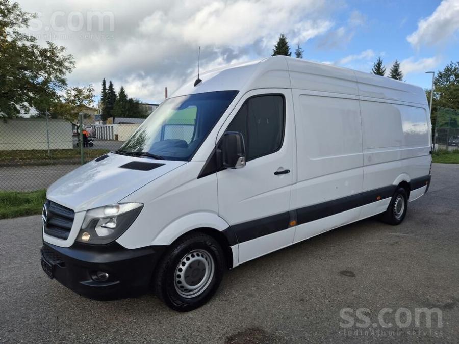 White Mercedes-Benz Sprinter 2015 in Riga, with an engine capacity of 2.20 L and mileage of 240 thousand km for 13950 €, photo 3 on AUTOMOTO.COM.LV
