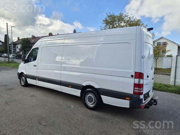 White Mercedes-Benz Sprinter 2015 in Riga, with an engine capacity of 2.20 L and mileage of 240 thousand km for 13950 €, photo 4 on AUTOMOTO.COM.LV