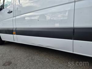 White Mercedes-Benz Sprinter 2015 in Riga, with an engine capacity of 2.20 L and mileage of 240 thousand km for 13950 €, photo 13 on AUTOMOTO.COM.LV