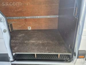 White Mercedes-Benz Sprinter 2015 in Riga, with an engine capacity of 2.20 L and mileage of 240 thousand km for 13950 €, photo 14 on AUTOMOTO.COM.LV