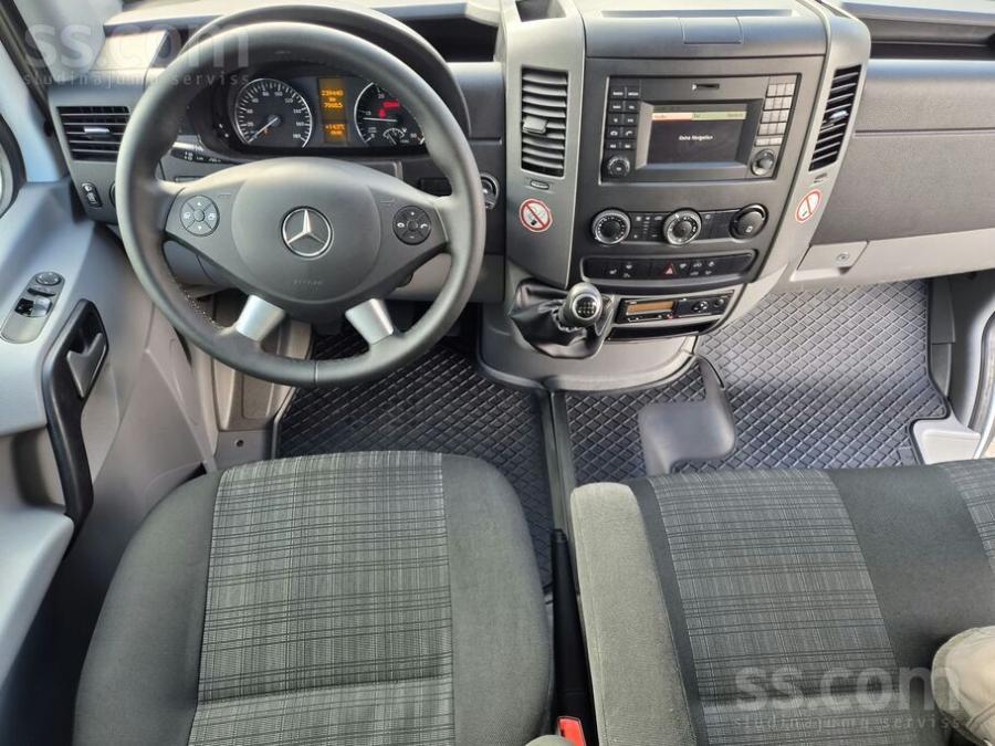 White Mercedes-Benz Sprinter 2015 in Riga, with an engine capacity of 2.20 L and mileage of 240 thousand km for 13950 €, photo 20 on AUTOMOTO.COM.LV