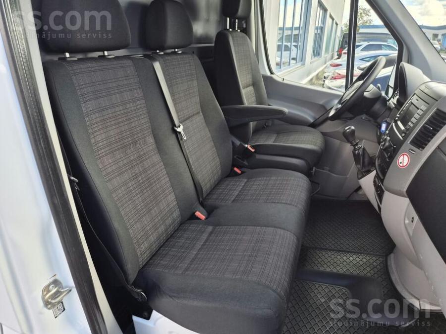 White Mercedes-Benz Sprinter 2015 in Riga, with an engine capacity of 2.20 L and mileage of 240 thousand km for 13950 €, photo 21 on AUTOMOTO.COM.LV