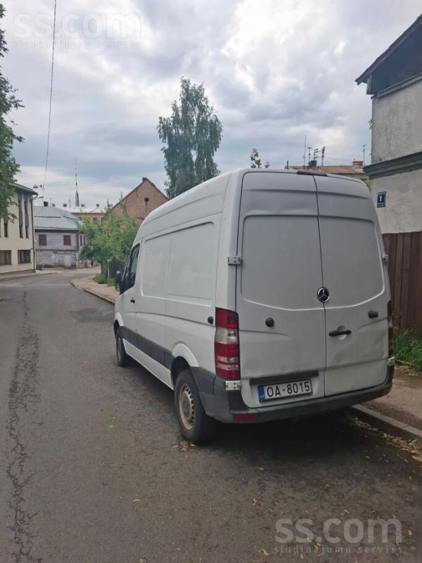 White Mercedes-Benz Sprinter 2016 in Riga, with an engine capacity of 2.20 L and mileage of 205 thousand km for 7490 €, photo 3 on AUTOMOTO.COM.LV