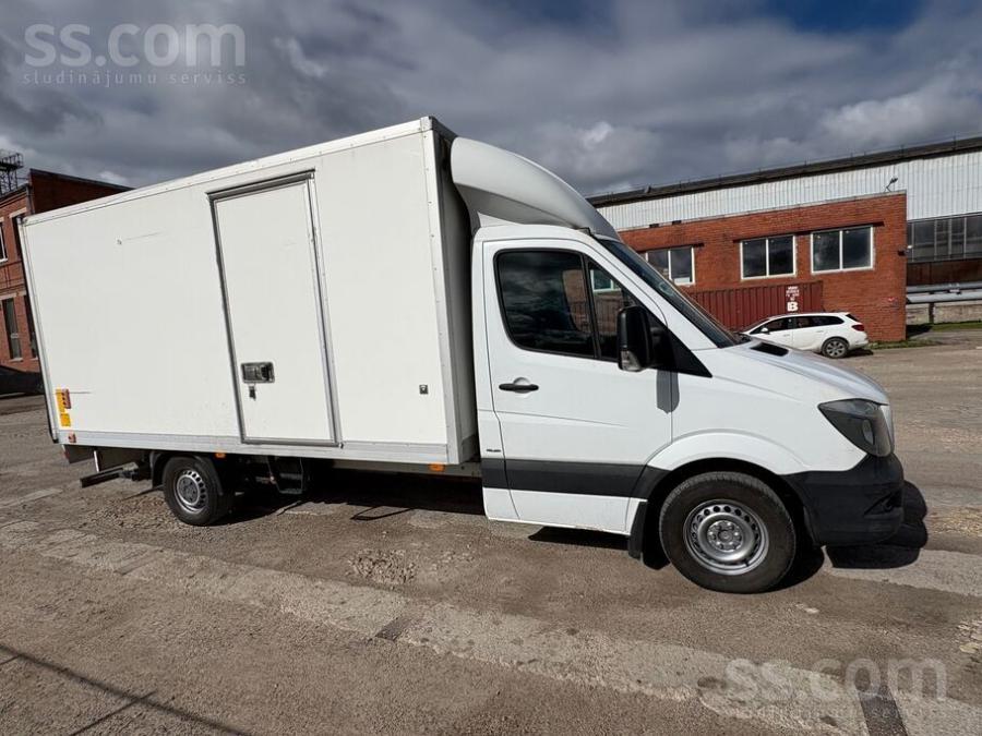 Balts Mercedes-Benz Sprinter 2016 Rīga, ar dzinēja tilpumu 2.20 L un nobraukumu 382 tūkst. km par 11000 €, foto 6 vietnē AUTOMOTO.COM.LV