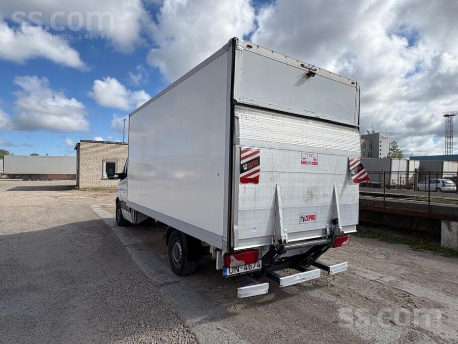Balts Mercedes-Benz Sprinter 2016 Rīga, ar dzinēja tilpumu 2.20 L un nobraukumu 382 tūkst. km par 11000 €, foto 8 vietnē AUTOMOTO.COM.LV