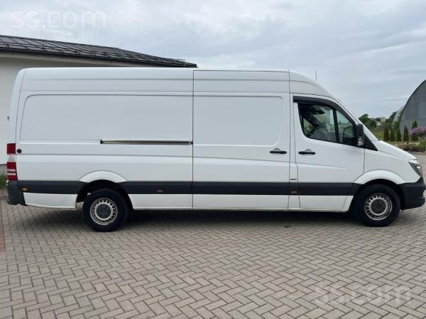 White Mercedes-Benz Sprinter 2016 in Rezekne, with an engine capacity of 2.20 L and mileage of 212 thousand km for 18500 €, photo 4 on AUTOMOTO.COM.LV