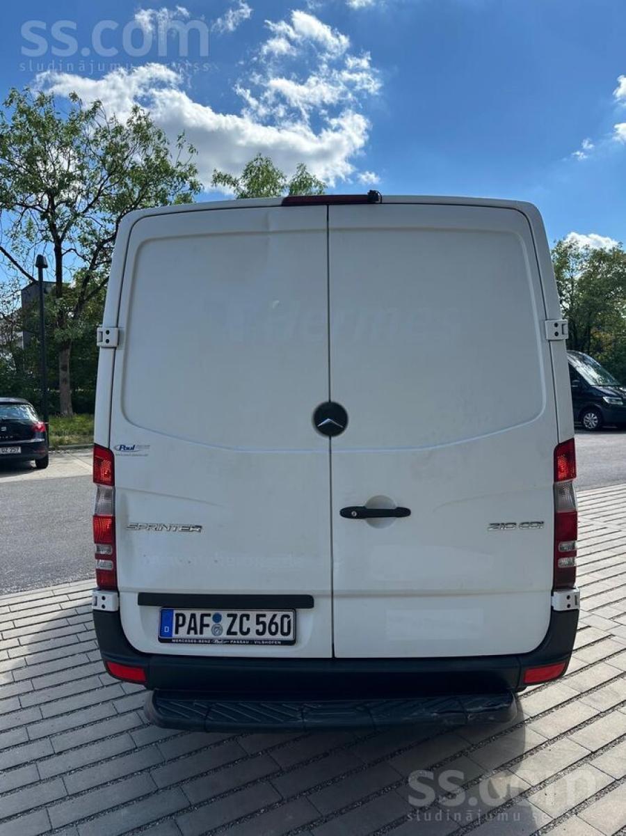 Balts Mercedes-Benz Sprinter 2016 Rīga, ar dzinēja tilpumu 2.20 L un nobraukumu 207 tūkst. km par 11750 €, foto 5 vietnē AUTOMOTO.COM.LV