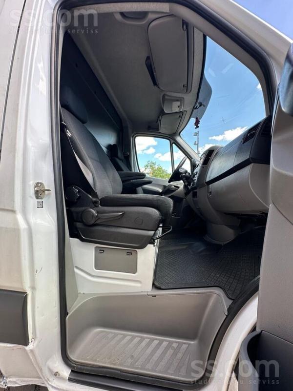 Balts Mercedes-Benz Sprinter 2016 Rīga, ar dzinēja tilpumu 2.20 L un nobraukumu 207 tūkst. km par 11750 €, foto 10 vietnē AUTOMOTO.COM.LV