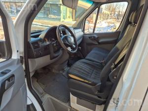 White Mercedes-Benz Sprinter 2016 in Riga, with an engine capacity of 2.10 L and mileage of 410 thousand km for 5900 €, photo 8 on AUTOMOTO.COM.LV