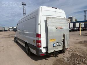 White Mercedes-Benz Sprinter 2016 in Riga, with an engine capacity of 2.20 L and mileage of 382 thousand km for 10000 €, photo 7 on AUTOMOTO.COM.LV