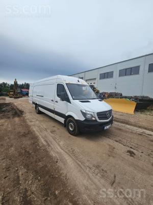 White Mercedes-Benz Sprinter 2017 in Riga, with an engine capacity of 2.20 L and mileage of 264 thousand km for 10000 €, photo 3 on AUTOMOTO.COM.LV