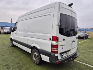 Balts Mercedes-Benz Sprinter 2017 Rīga, ar dzinēja tilpumu 2.10 L un nobraukumu 171 tūkst. km par 14000 €, foto 8 vietnē AUTOMOTO.COM.LV