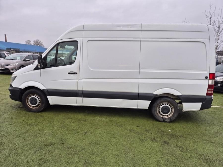 Balts Mercedes-Benz Sprinter 2017 Rīga, ar dzinēja tilpumu 2.10 L un nobraukumu 171 tūkst. km par 14000 €, foto 9 vietnē AUTOMOTO.COM.LV