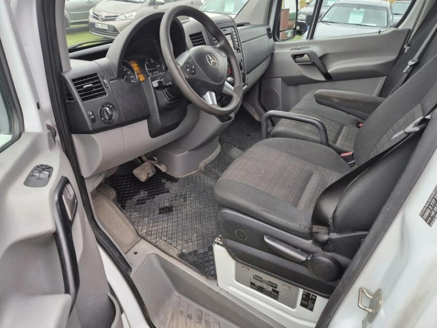 Balts Mercedes-Benz Sprinter 2017 Rīga, ar dzinēja tilpumu 2.10 L un nobraukumu 171 tūkst. km par 14000 €, foto 11 vietnē AUTOMOTO.COM.LV
