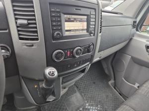 Balts Mercedes-Benz Sprinter 2017 Rīga, ar dzinēja tilpumu 2.10 L un nobraukumu 171 tūkst. km par 14000 €, foto 15 vietnē AUTOMOTO.COM.LV