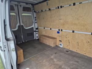 Balts Mercedes-Benz Sprinter 2017 Rīga, ar dzinēja tilpumu 2.10 L un nobraukumu 171 tūkst. km par 14000 €, foto 18 vietnē AUTOMOTO.COM.LV