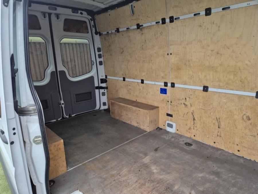 Balts Mercedes-Benz Sprinter 2017 Rīga, ar dzinēja tilpumu 2.10 L un nobraukumu 171 tūkst. km par 14000 €, foto 18 vietnē AUTOMOTO.COM.LV
