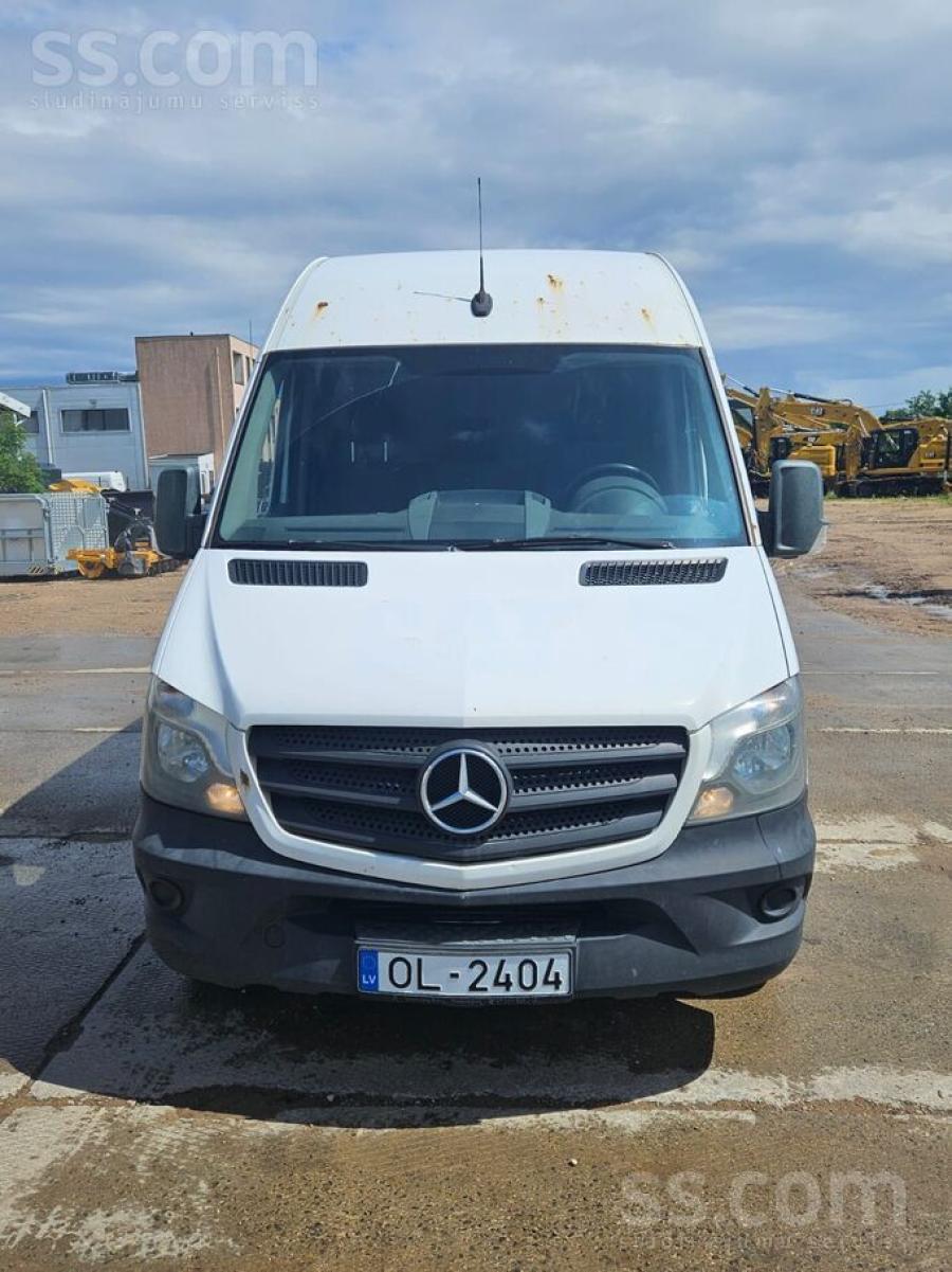Balts Mercedes-Benz Sprinter 2017 Rīga, ar dzinēja tilpumu 2.20 L un nobraukumu 292 tūkst. km par 10000 €, foto 1 vietnē AUTOMOTO.COM.LV