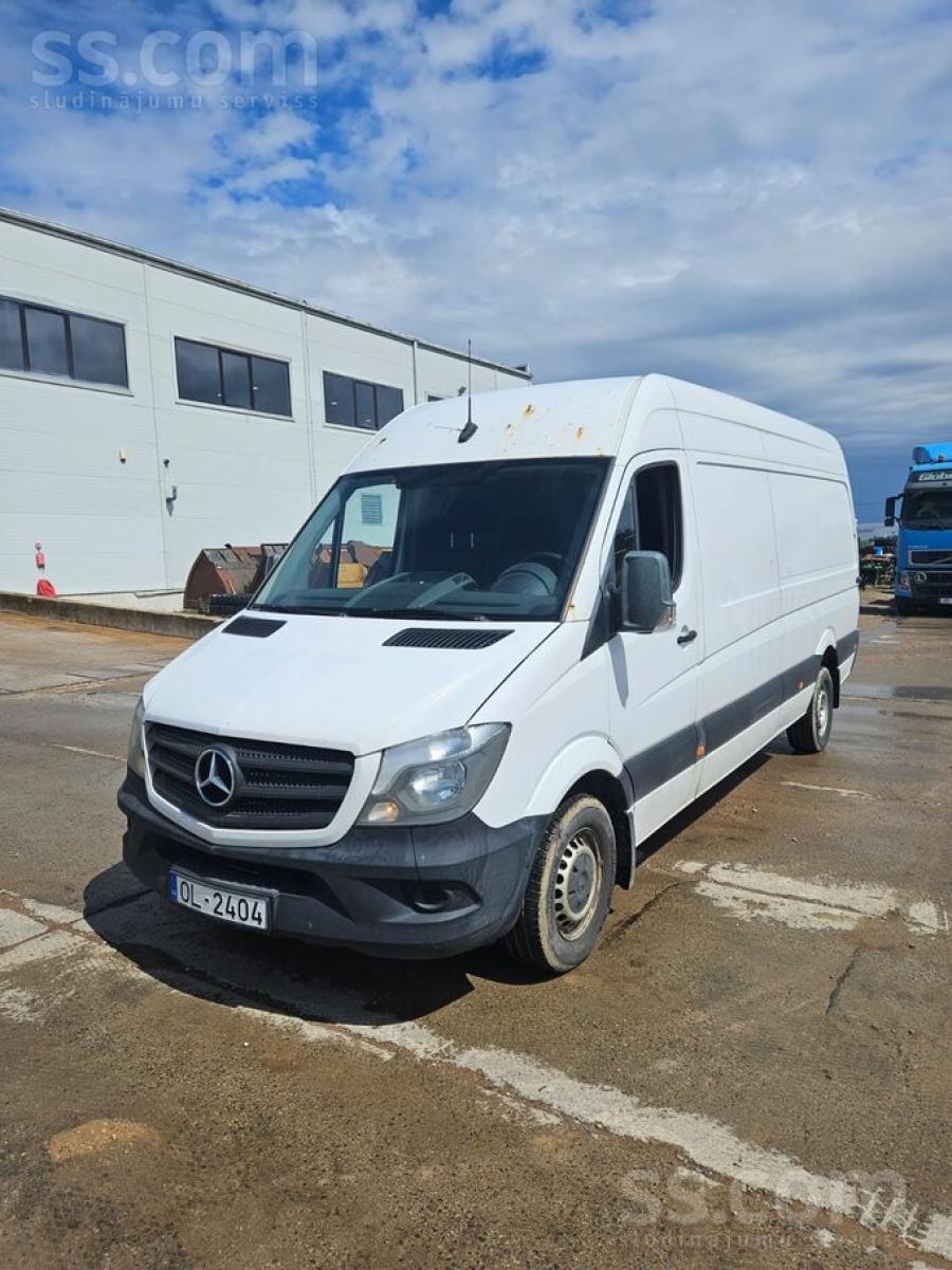 Balts Mercedes-Benz Sprinter 2017 Rīga, ar dzinēja tilpumu 2.20 L un nobraukumu 292 tūkst. km par 10000 €, foto 3 vietnē AUTOMOTO.COM.LV