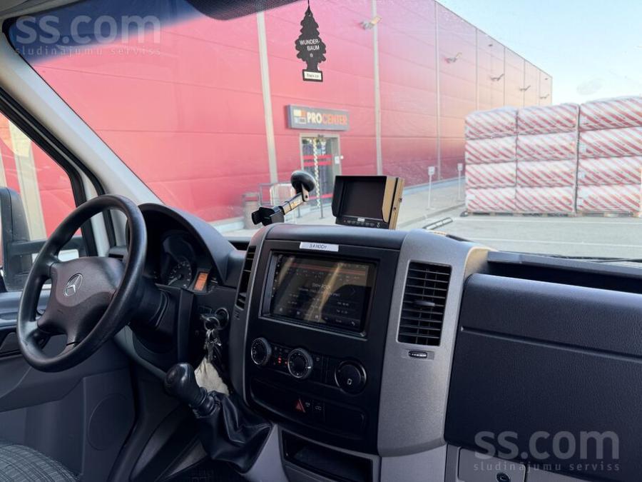 Balts Mercedes-Benz Sprinter 2017 Rīga, ar dzinēja tilpumu 2.20 L un nobraukumu 277 tūkst. km par 14900 €, foto 12 vietnē AUTOMOTO.COM.LV