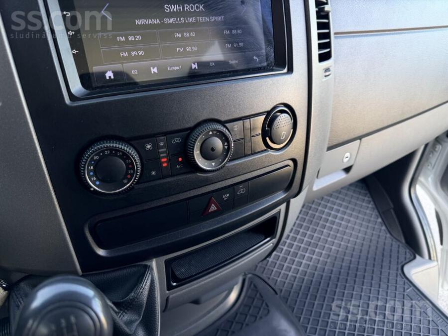 Balts Mercedes-Benz Sprinter 2017 Rīga, ar dzinēja tilpumu 2.20 L un nobraukumu 277 tūkst. km par 14900 €, foto 14 vietnē AUTOMOTO.COM.LV
