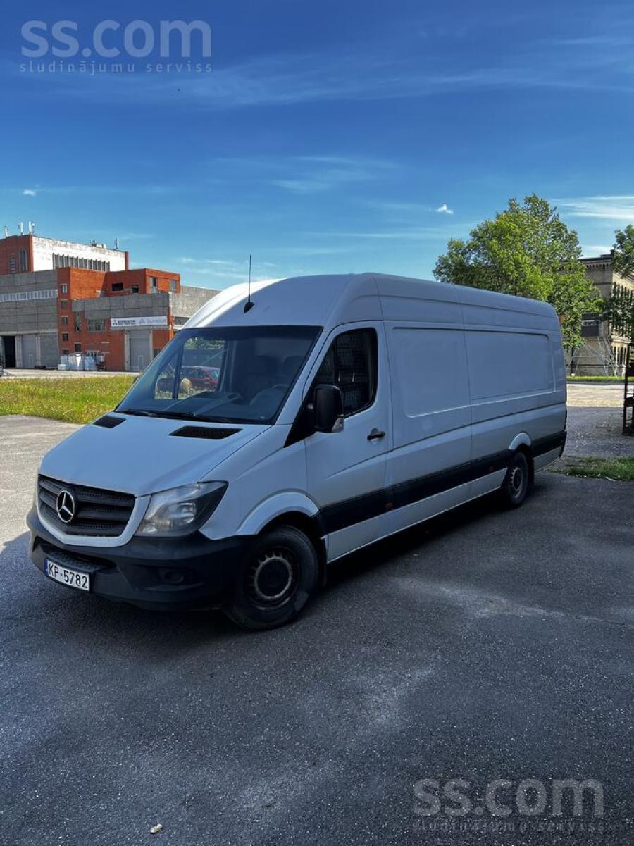 Белый Мерседес Спринтер 2017 в Рига, объемом двигателя 2.20 л и пробегом 396 тыс. км за 11300 €, фото 1 на AUTOMOTO.COM.LV