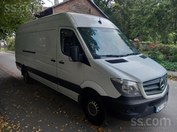White Mercedes-Benz Sprinter 2018 in Riga, with an engine capacity of 2.20 L and mileage of 296 thousand km for 9550 €, photo 1 on AUTOMOTO.COM.LV